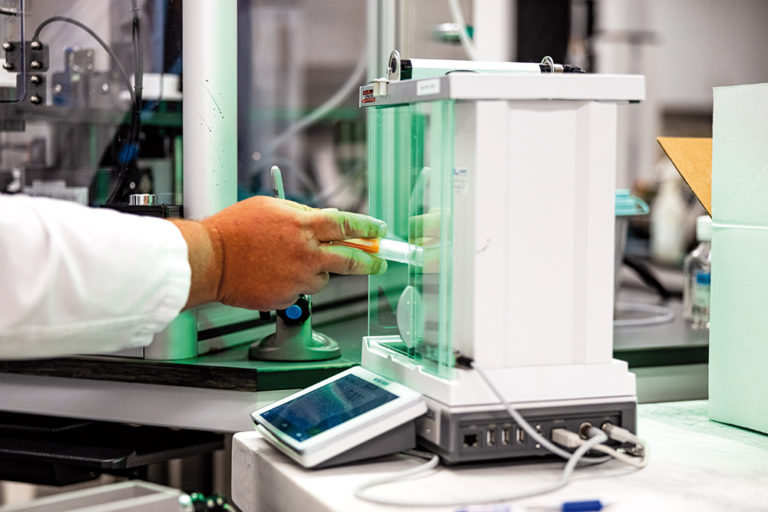 IDENTIFYING AND OVERCOMING THE CHALLENGES OF INJECTABLE COMBINATION ...